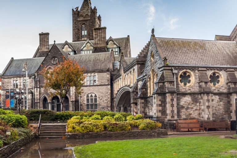 Ireland tours | Self-drive | Chauffeur driven | Coach tours